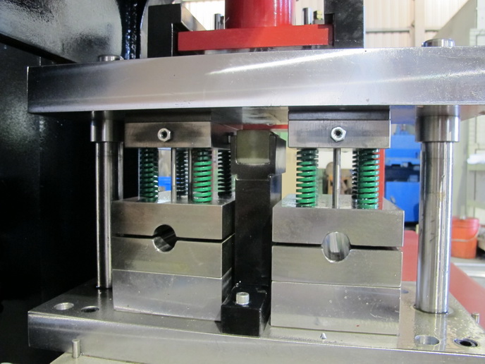 Tube Punching Machine - proway enterprise Inc. -Tube Bandsaw Machine ...